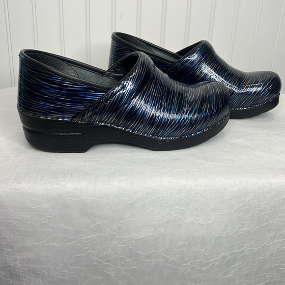 Dansko | Shoes | Dansko Patent Blue Leather Shoes Size 95 | Poshmark